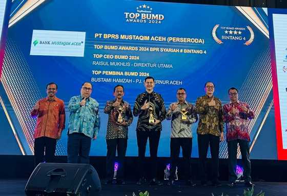 Pj Gubernur Aceh Raih Top Pembina BUMD Awards 2024
