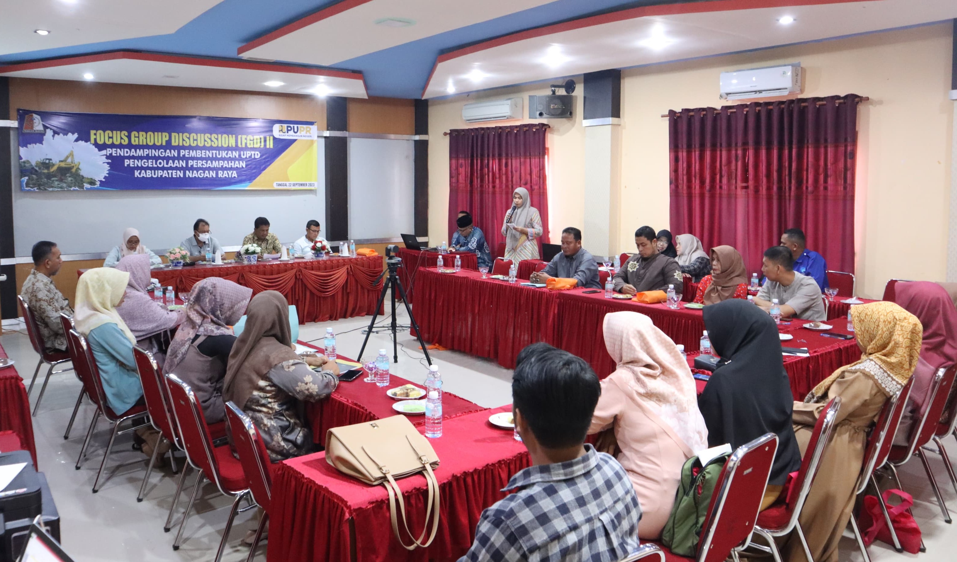 DLH Nagan Raya Adakan FGD Pembentukan UPTD Pengelolaan Sampah