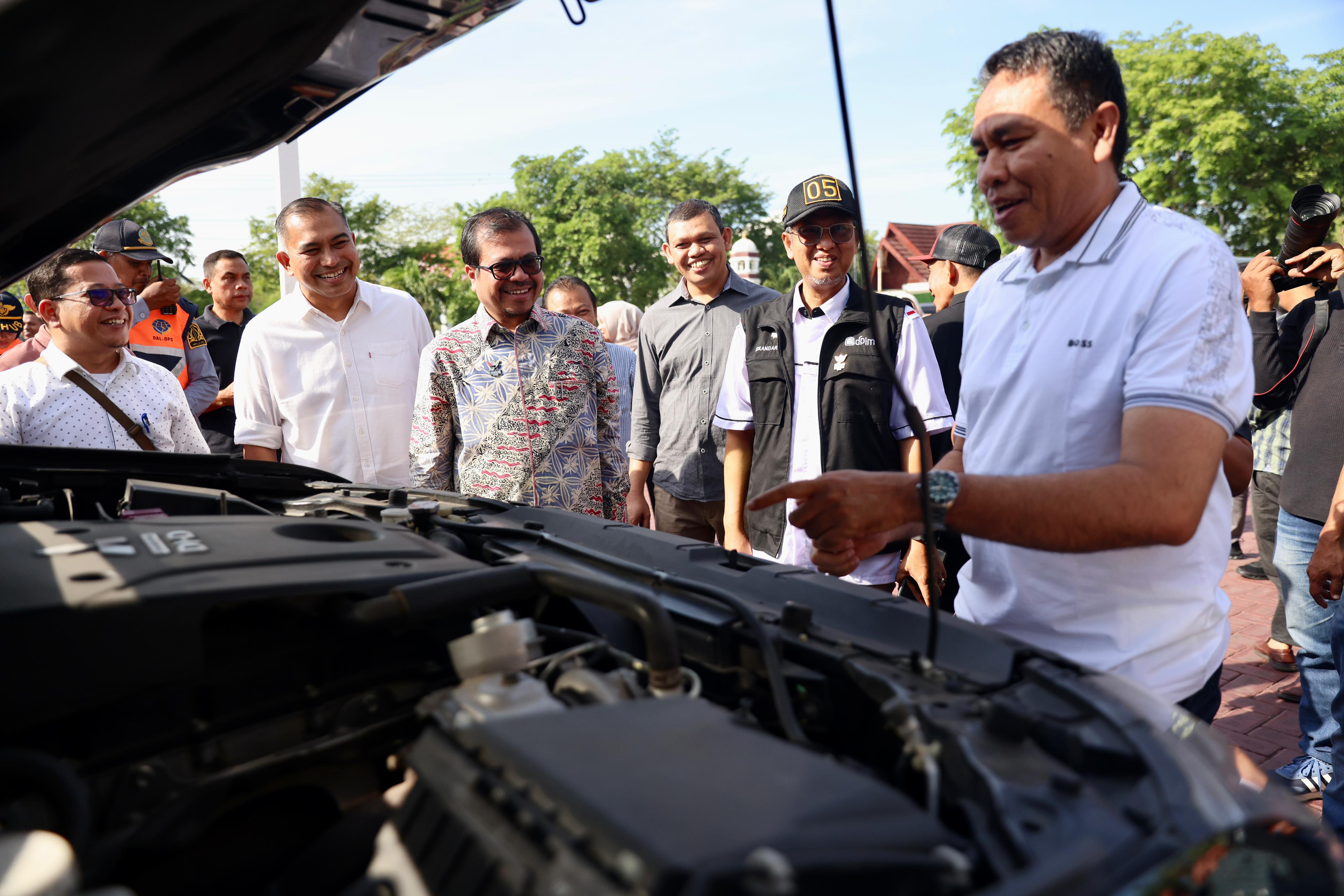 Pemerintah Aceh Gelar Pemeriksaan Fisik Mobil Dinas untuk Transportasi ...