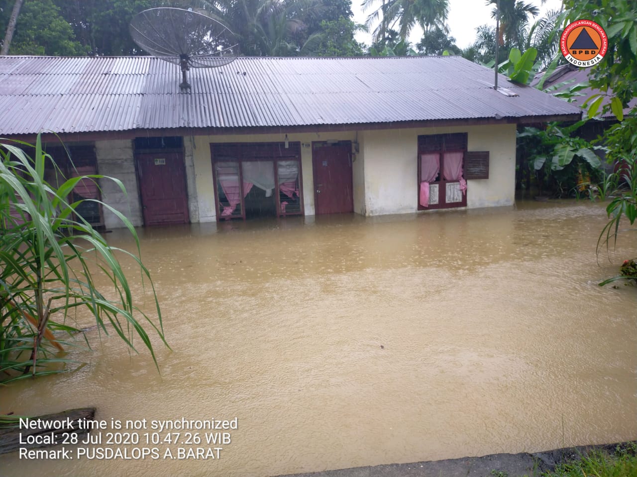 Banjir, Tanah Longsor, Jalan Amblas, Tanggul Rusak dan Pohon Tumbang di Aceh Barat
